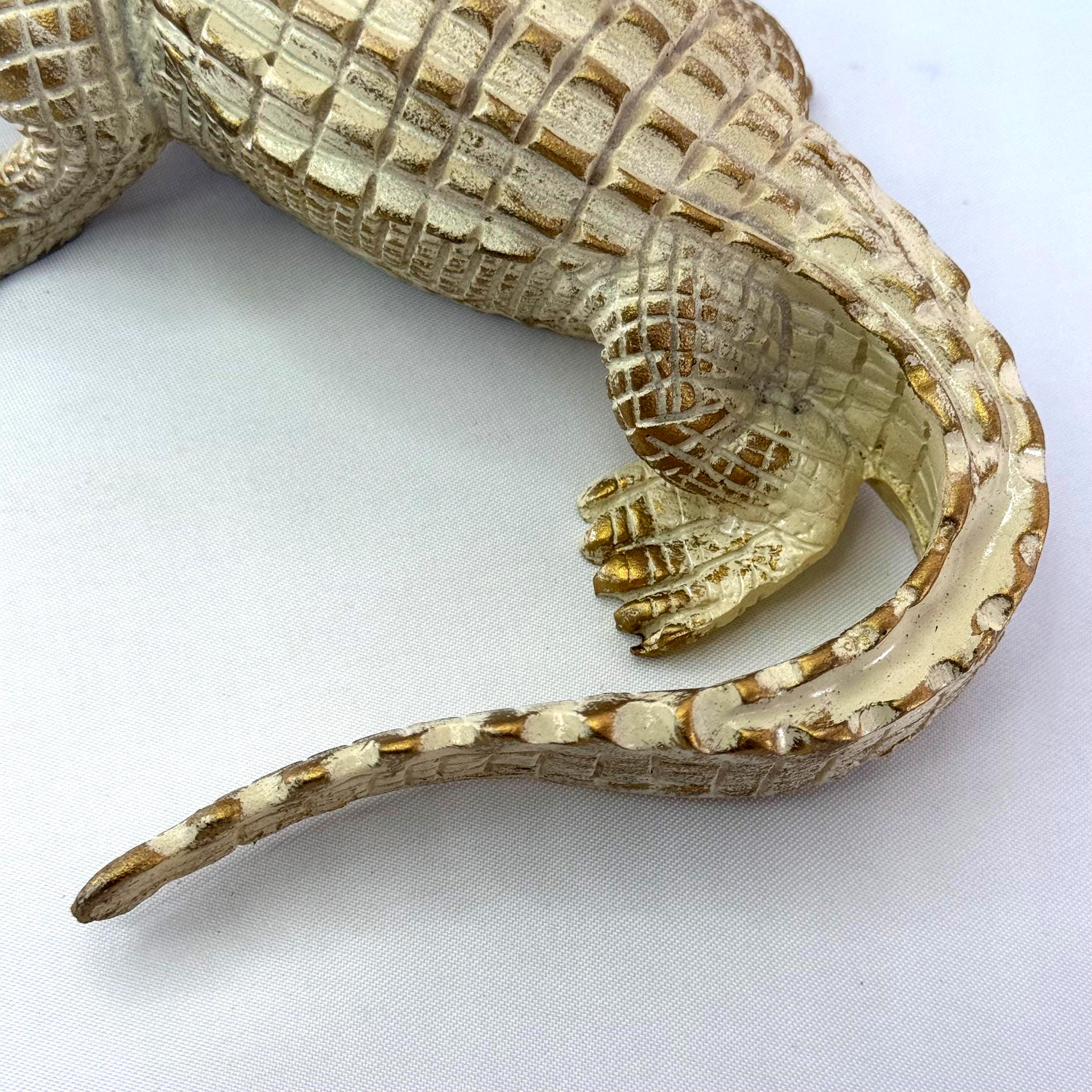 Decorative Crocodile Statue | Alligator Sculpture for Table Showpiece ...