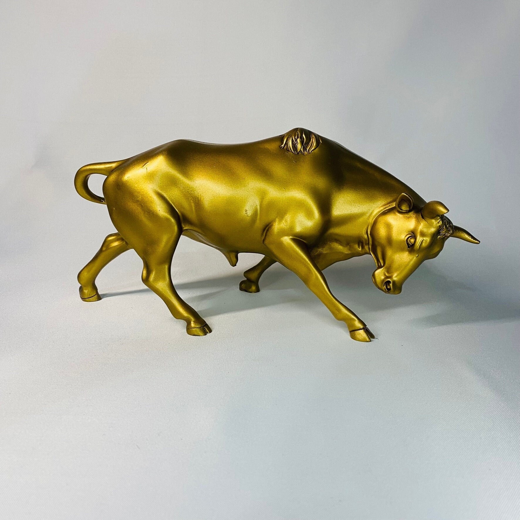 Realistic Spanish Bull Sculpture, Statue Bull Figurine for Table ...