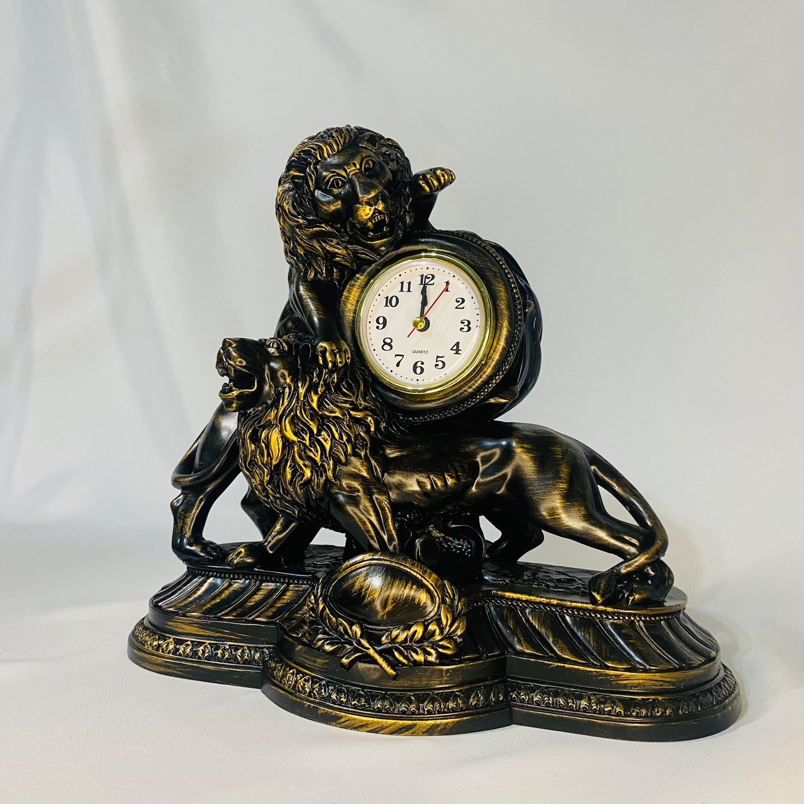 Lion Sculpture and Table Clock Lion Desk Clock for Table Decoration 2 ...