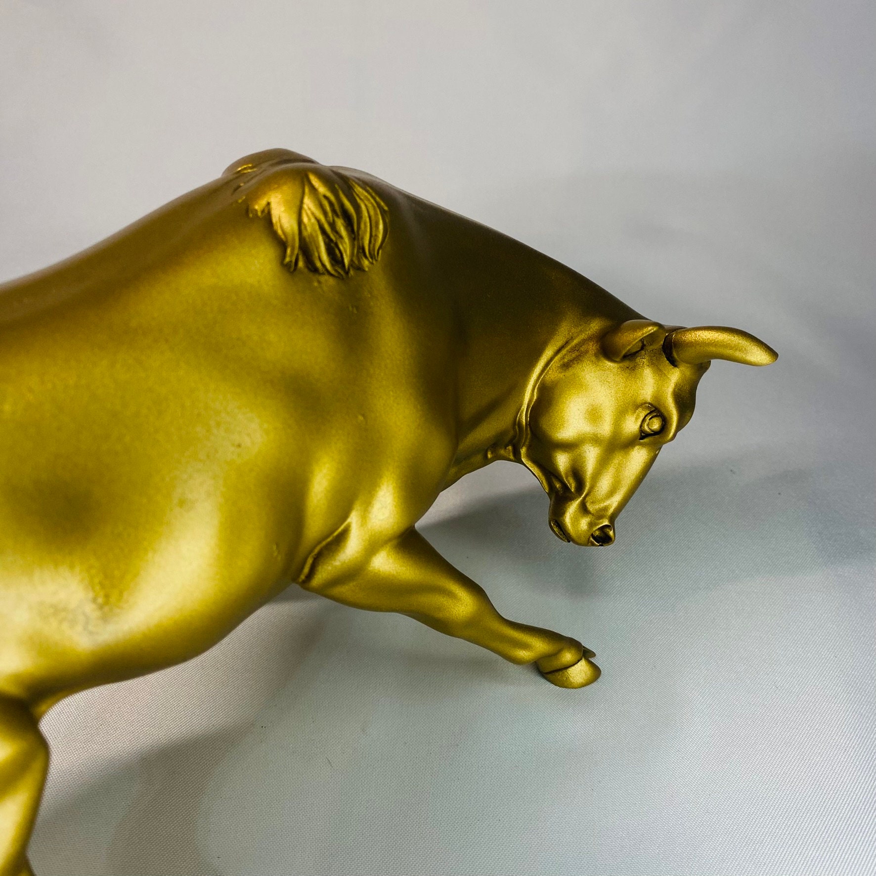 Realistic Spanish Bull Sculpture, Statue Bull Figurine for Table ...