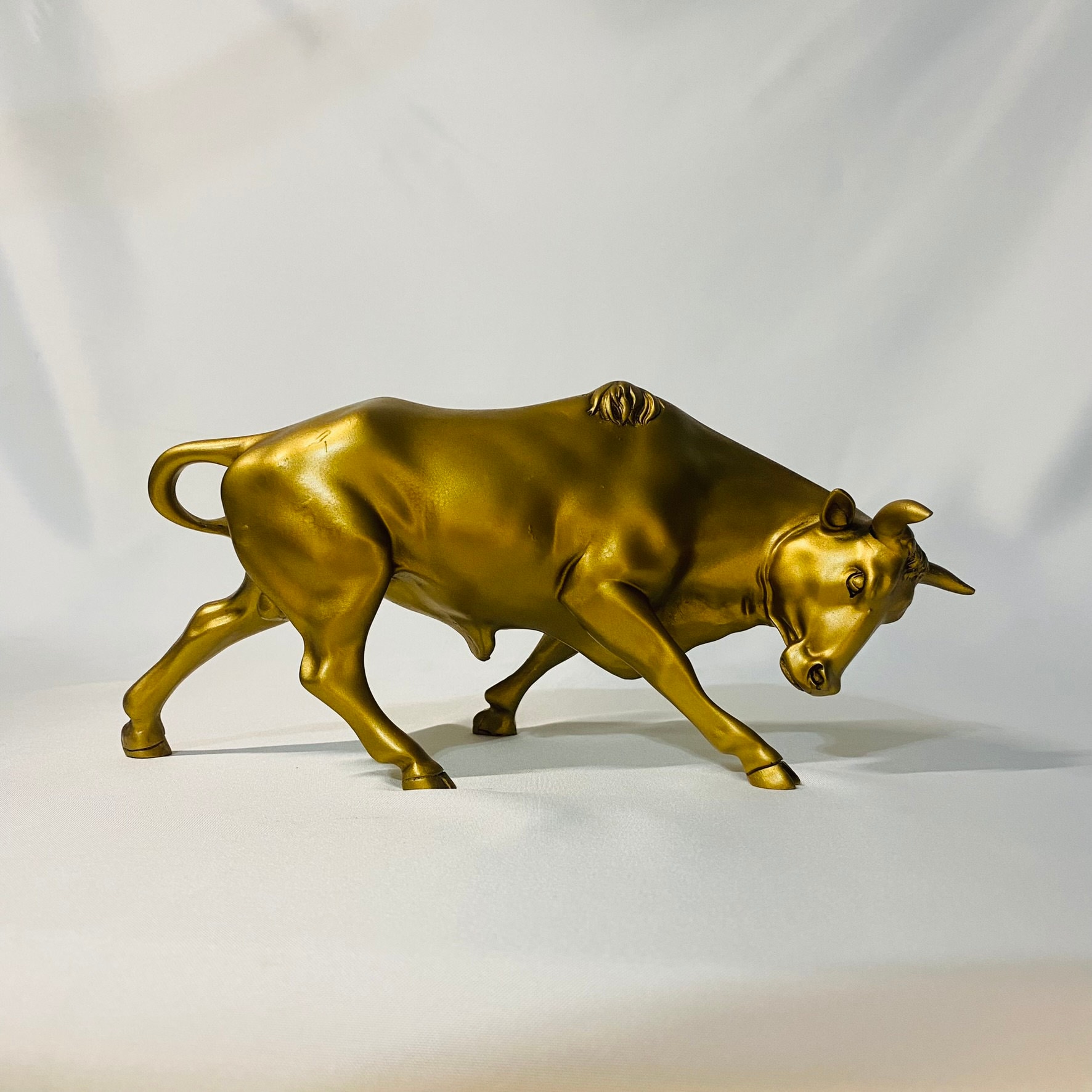 Realistic Spanish Bull Sculpture, Statue Bull Figurine for Table ...