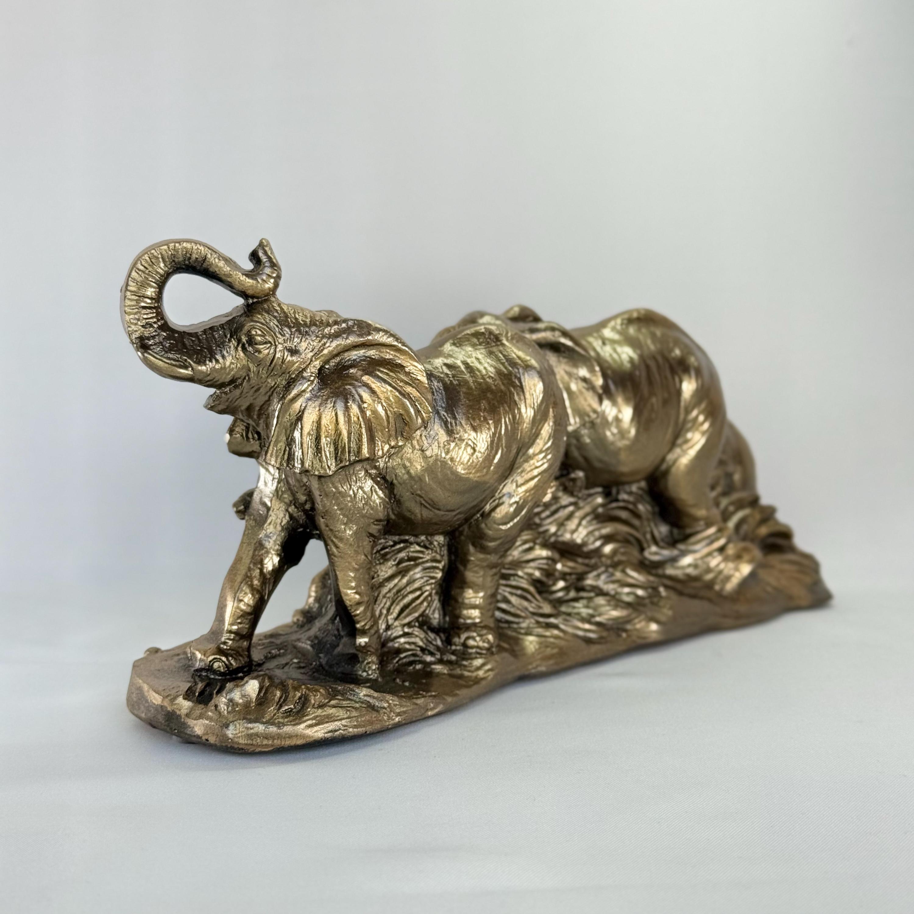Elephant Family Statue | Animal Figurine for Table Showpiece | Home ...