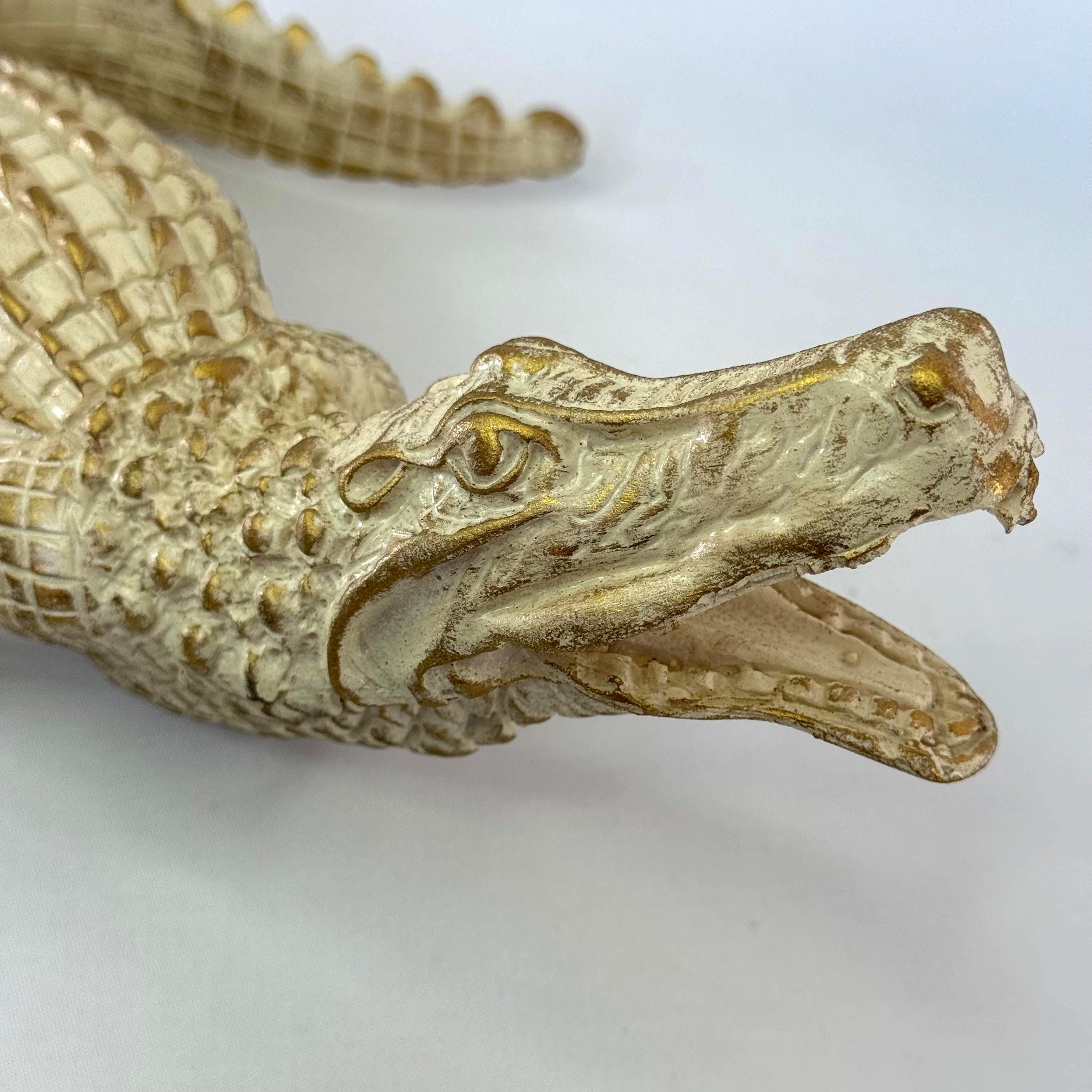 Decorative Crocodile Statue | Alligator Sculpture for Table Showpiece ...