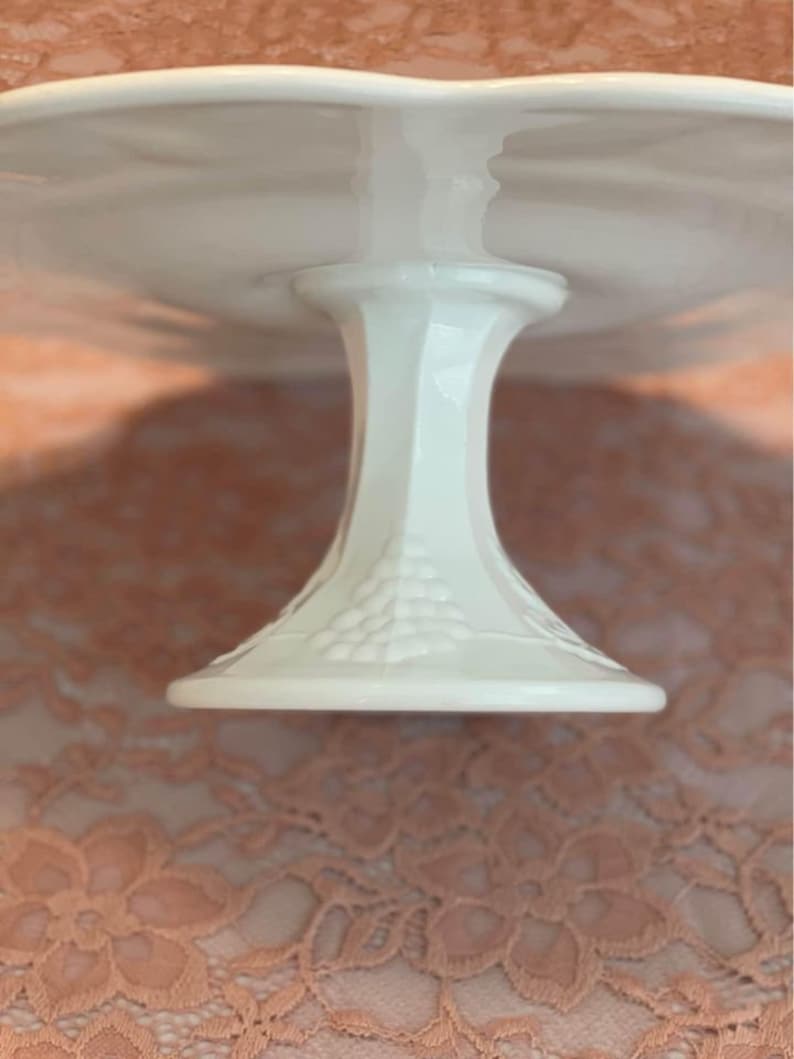 Vintage Milk Glass Pedestal Cake Plate W/scalloped Edge - Etsy
