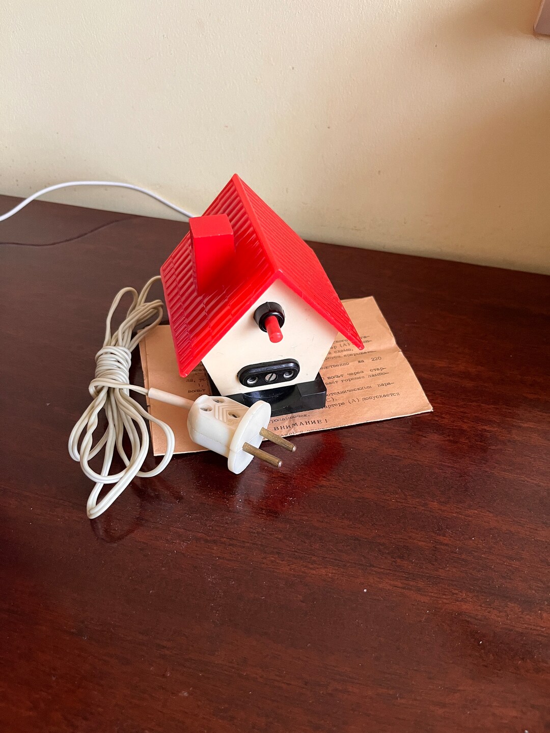 Vintage Soviet Blinking Plug in a Shape of a House 220v Rare Small ...