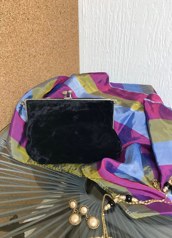 Vintage 1940's Black Velvet Silver Twist Clasp Bag - Gem