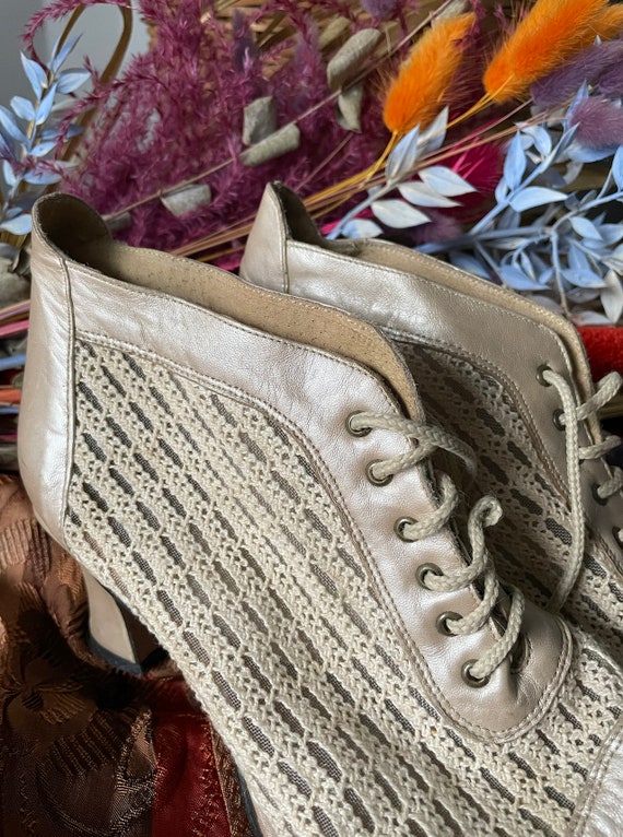 Vintage Cream Embroidered Crochet Wedding Ankle Boots… - Gem