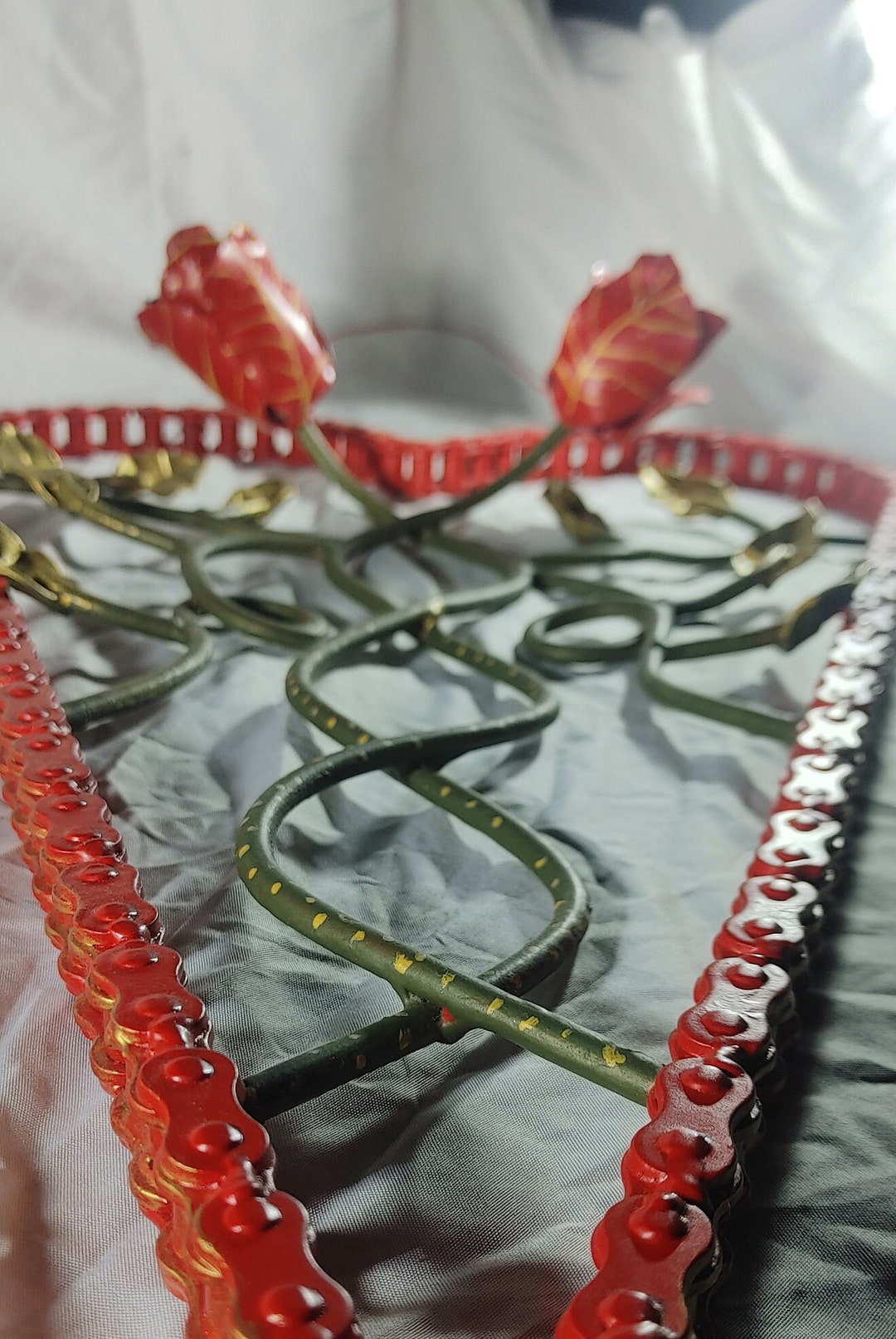 Chain Heart With Steel Roses Metal Wall Art Piece - Etsy