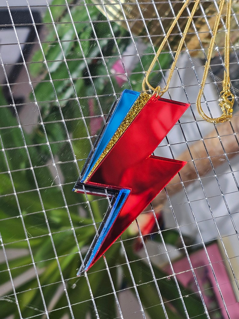 David Bowie Aladdin Sane Pendant Necklace | Star Man | Ziggy Stardust ...