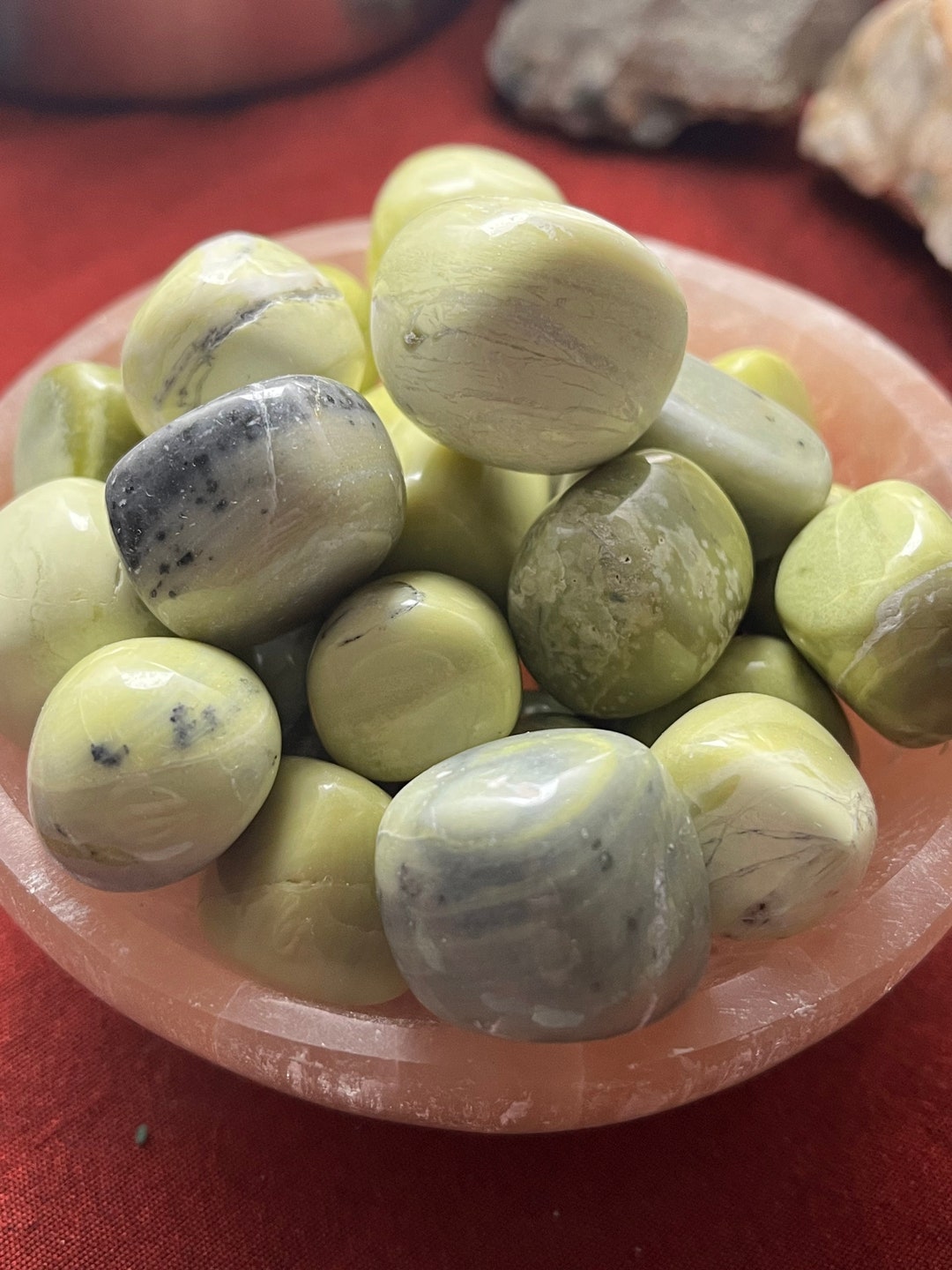 Peruvian Serpentine Crystal 8 Pcs Tumbled Crystals 20 + Grams . 100 Ctw ...