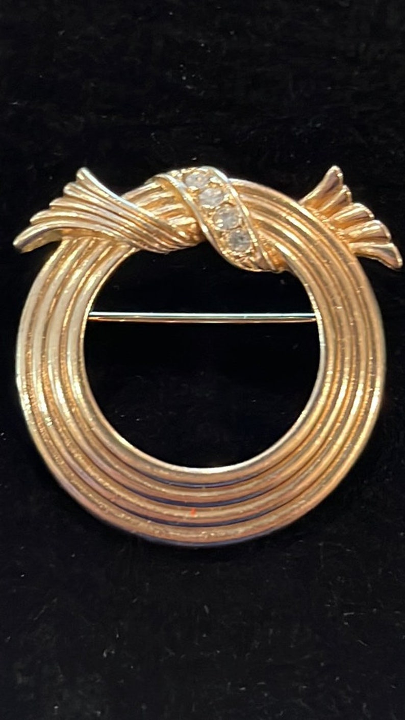 Vintage Estste Jewelry Signed Avon Brooch Pin Christmas Wreath Pin With ...