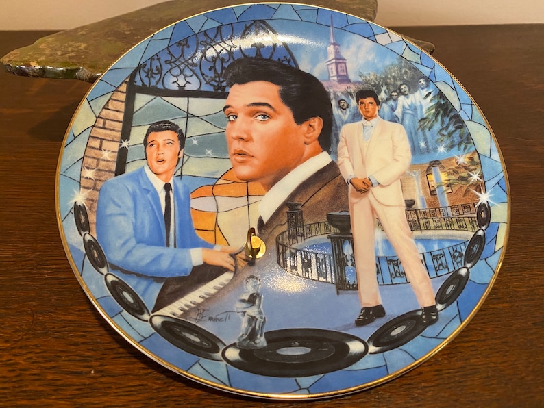 Two Vintage MUSICAL Elvis Presley Plates Bradford Exchange - Etsy