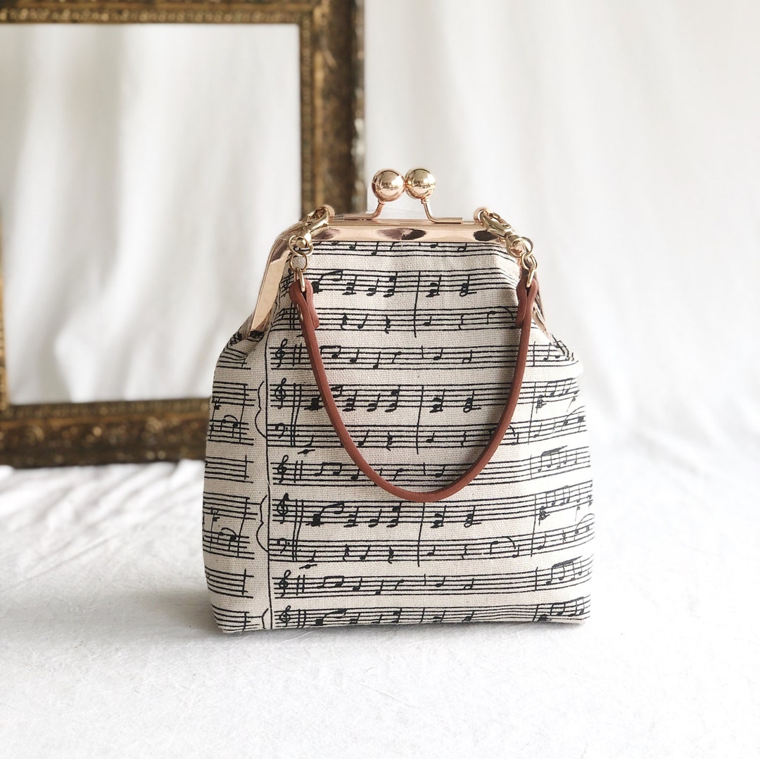 Hand Drawn Pentatonic Pattern Vintage Style Kiss Lock Handbag With ...