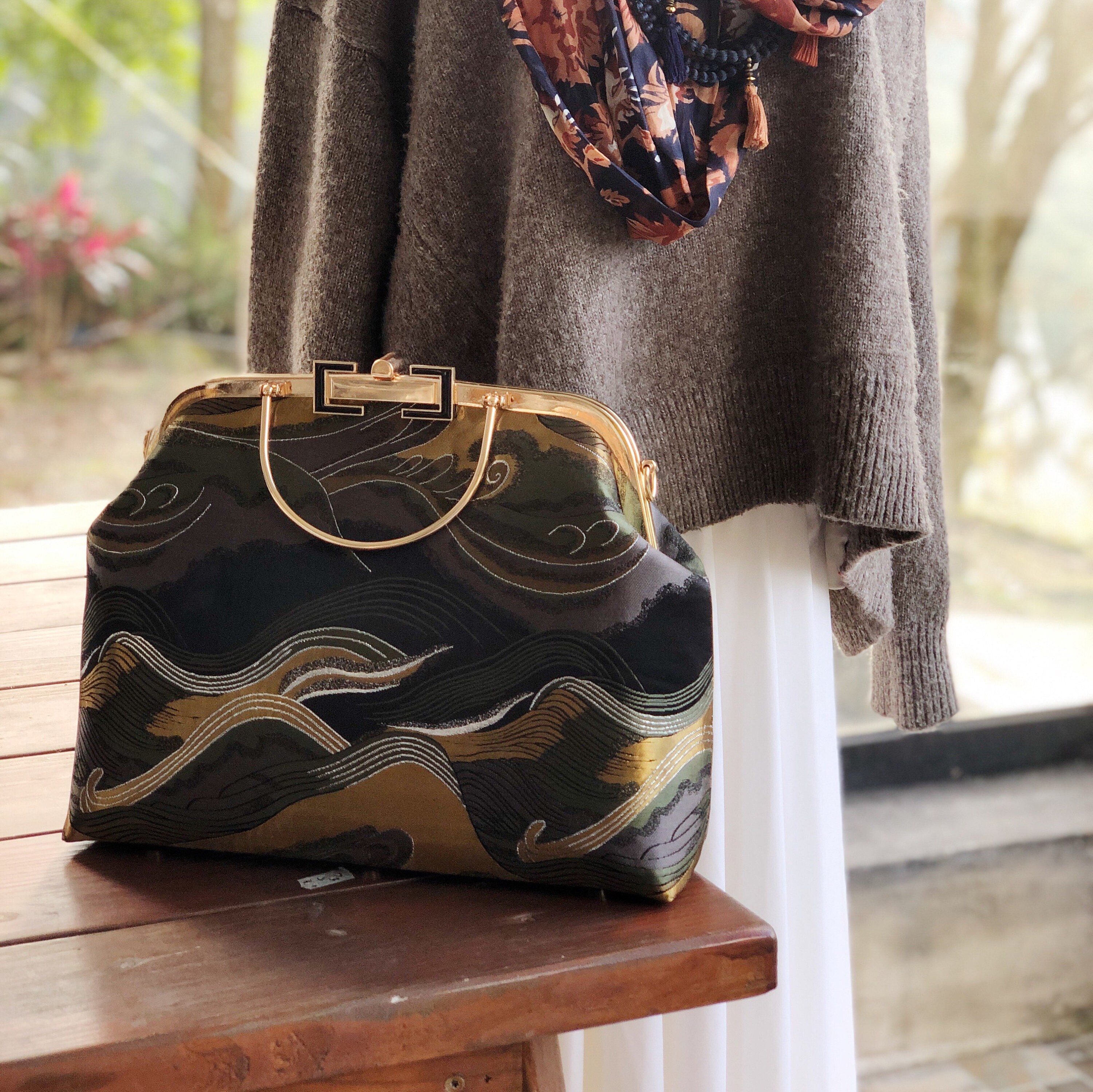 Japanese Wave/modern Style Kiss Lock With Traditional Kimono | Etsy