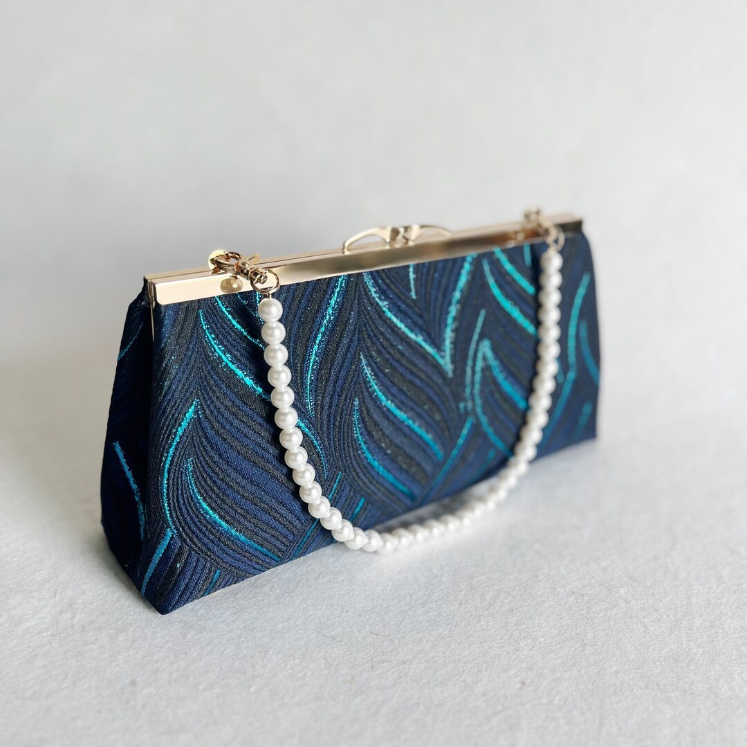 1920 Vantage Style Kiss Lock Fram With Embossed Blue Flame Pattern ...