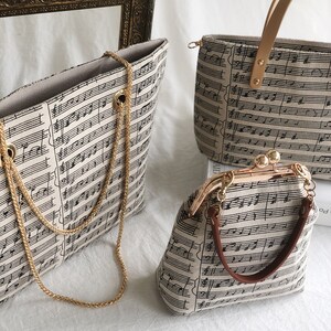 Hand Drawn Pentatonic Pattern Vintage Style Kiss Lock Handbag With ...