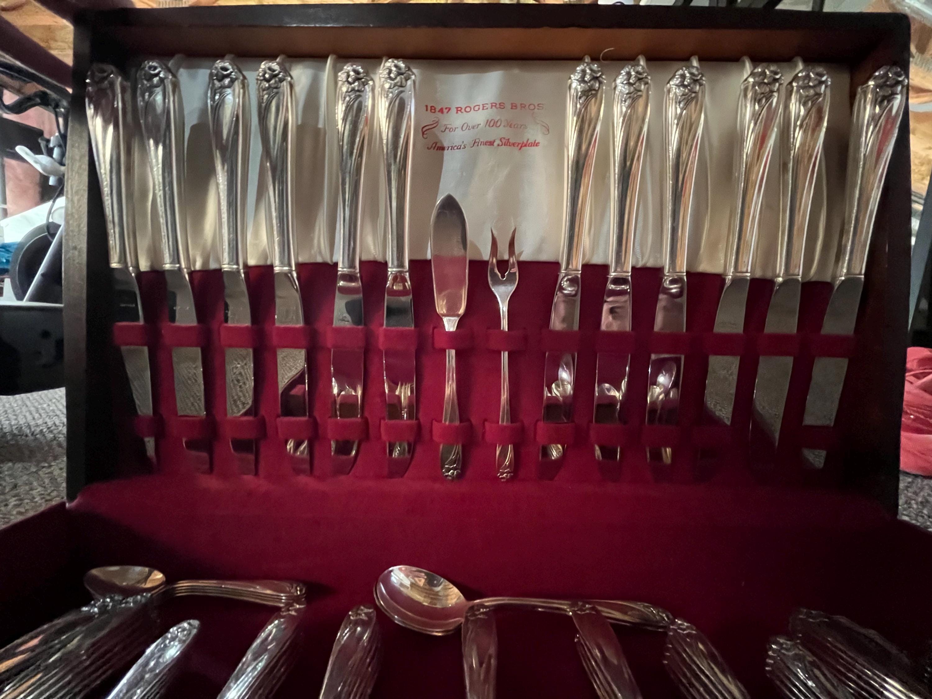 Vintage 1847 Rogers Bros Daffodil Silverware Flatware 87 Pieces - Etsy