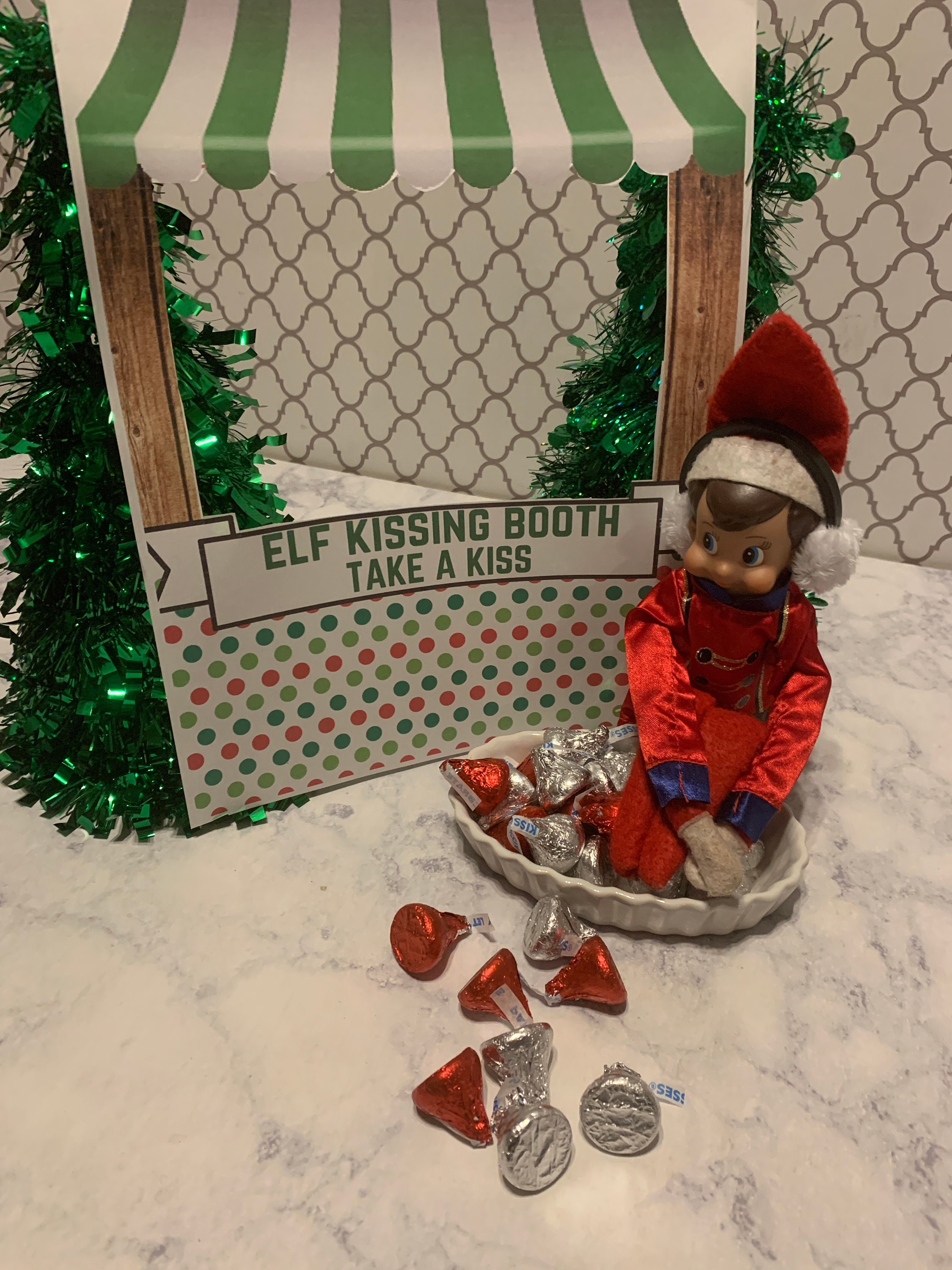 Elf Kissing Booth. Printable Elf Prop for Your Favorite Elf Printable ...