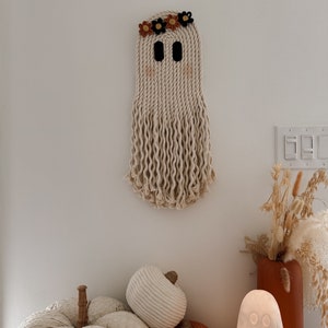 SPOOKY DAISY BOO Wall Hanging | Spooky Season | Halloween Decor ...