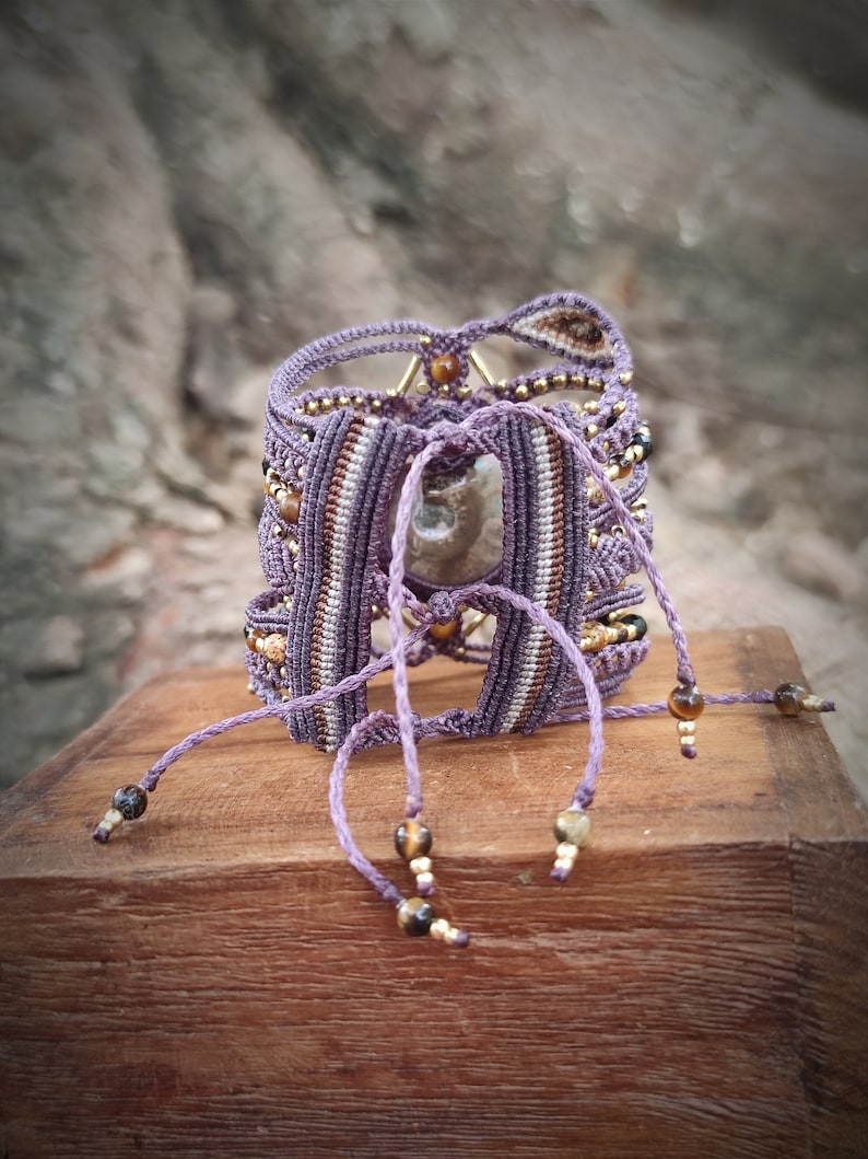 Natural Ammonite Fossil Macrame Bracelet, Spiral Shell Boho Jewelry - Etsy