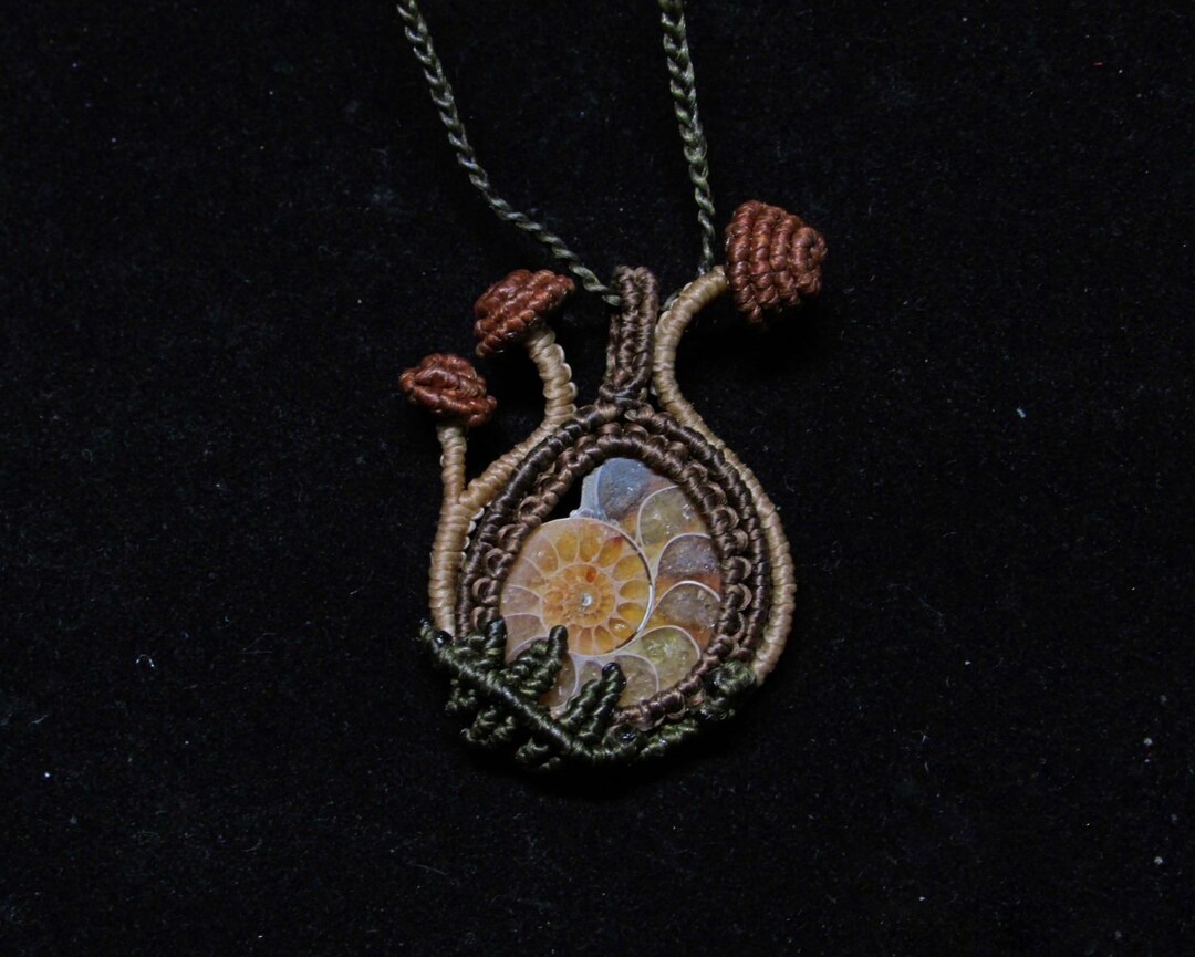 Ammonite Necklace, Crystal Quartz Fossil Conch Necklace ,crystal ...