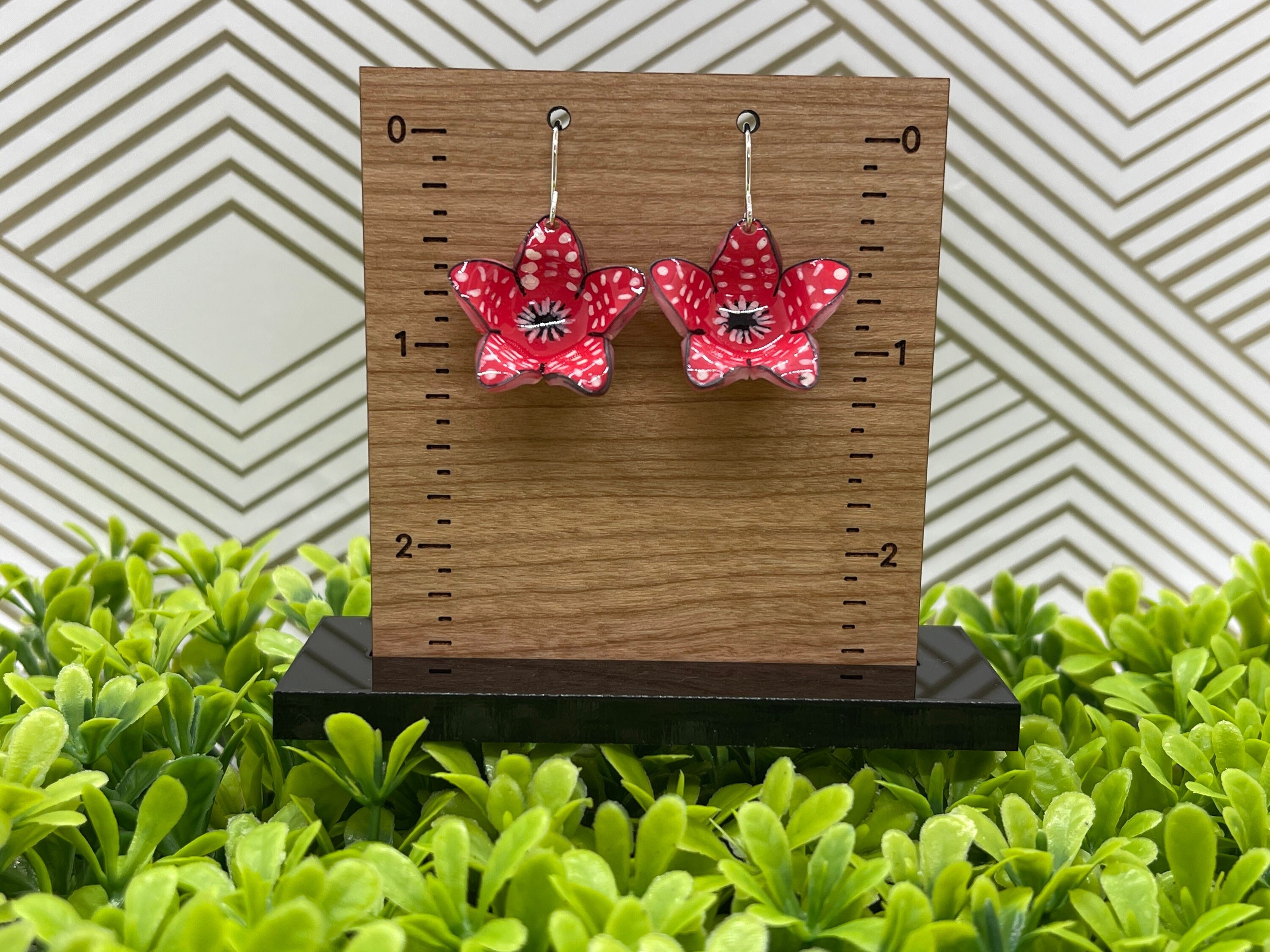 Stranger Things Inspired Demogorgon Earrings FREE US SHIPPING - Etsy