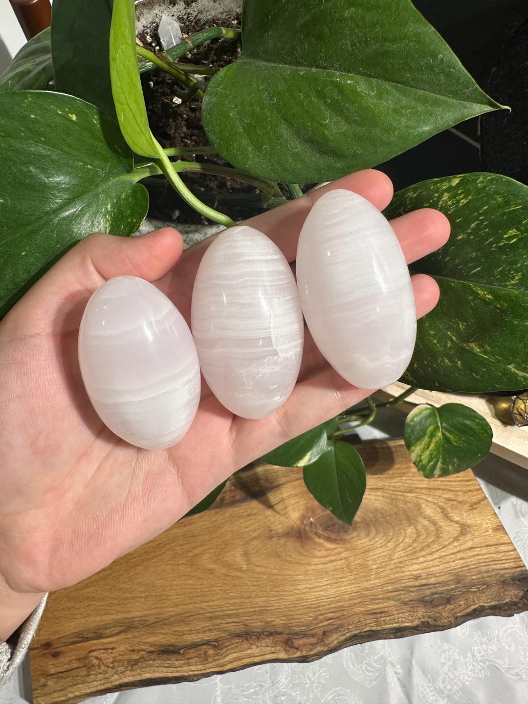 UV Reactive Pink Mangano Calcite Palmstones/shivas - Heart and Mind ...