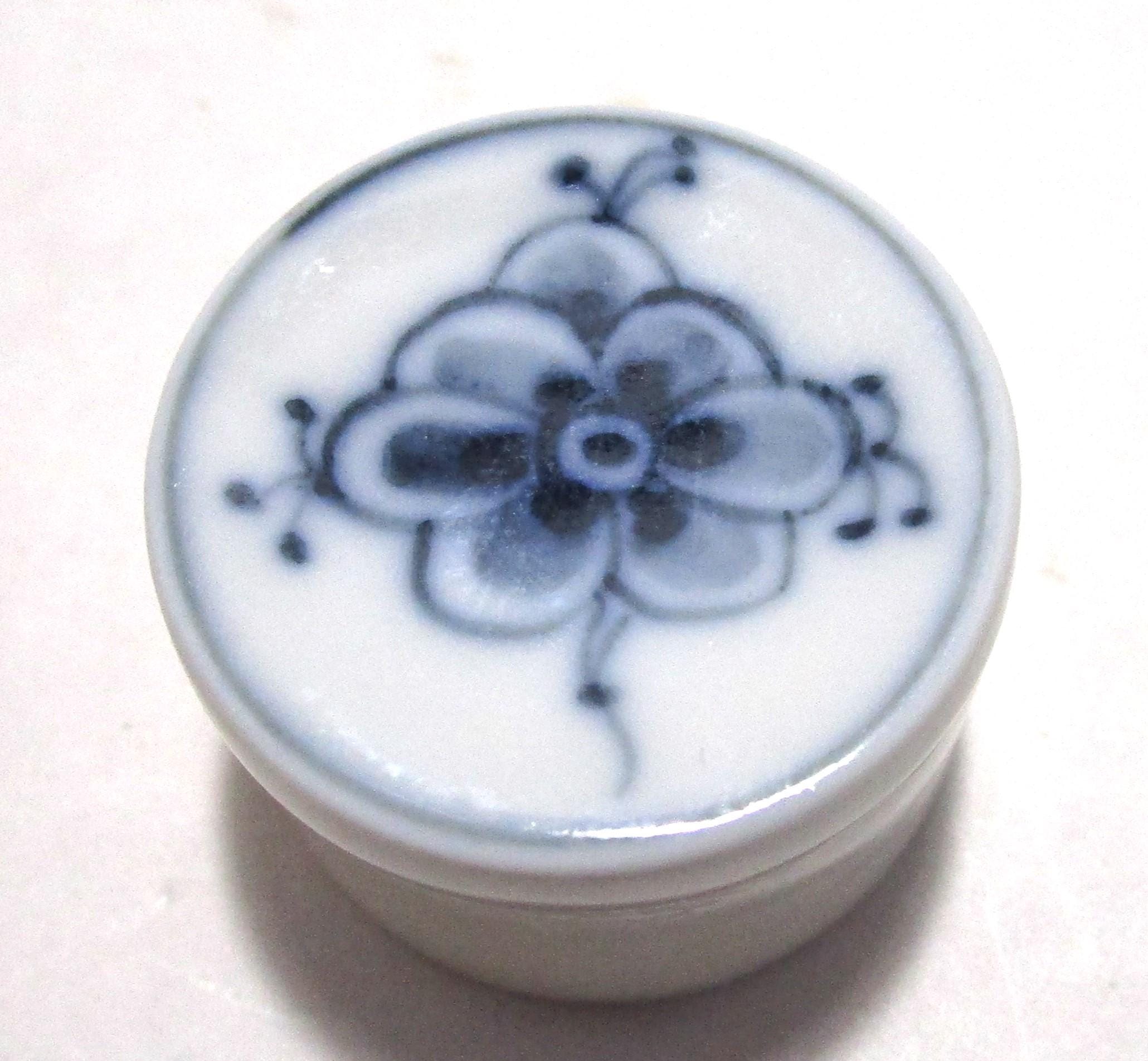 Vintage Blue & White Floral Delft Trinket Pill Box Made in Denmark - Etsy