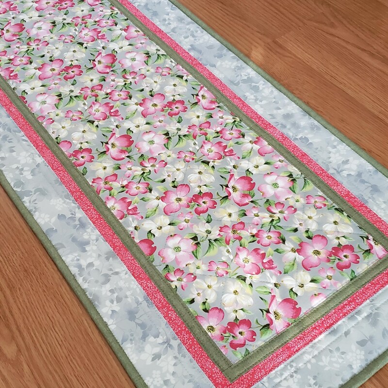 Spring Table Runner - Etsy