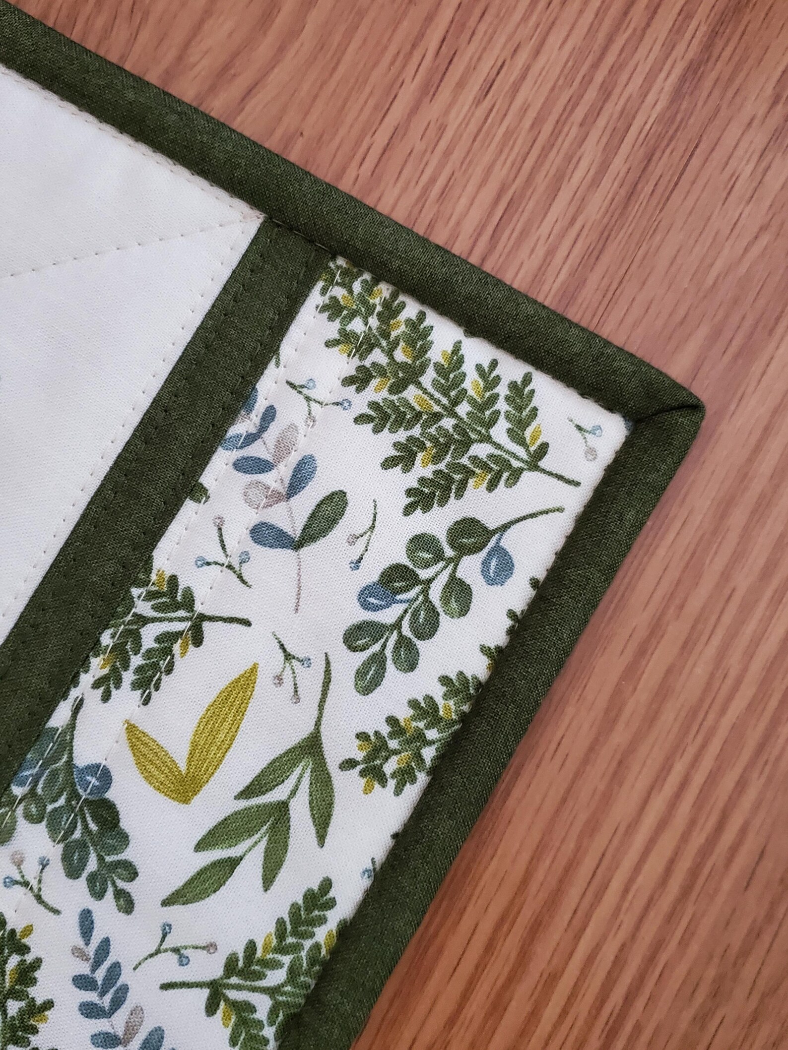 Handmade Quilted Inspirational Patchwork Floral Table Runner 42.5" X 15 ...