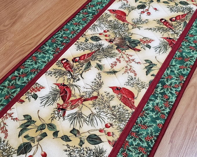 Quilted Cardinals Table Runner, 42" X 14.5" Vintage Style Christmas ...