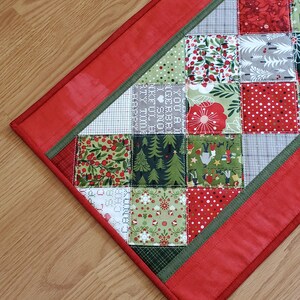 Quilted Christmas Patchwork Table Runner, 42.5 X 14.5 Holiday Table ...