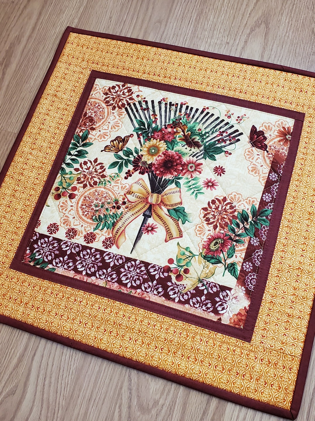 Quilted Autumn Table Topper, 19 Fall Table Topper, Thanksgiving Table ...