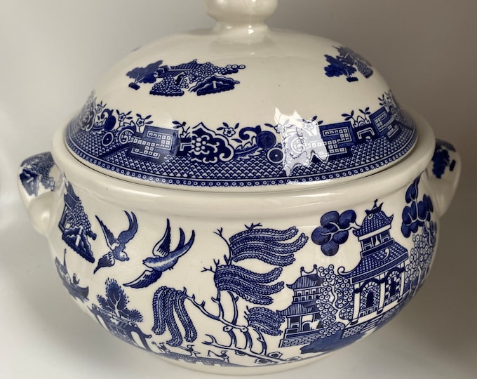 Churchill Blue Willow Pattern Fine China Eartenware Vegetable ...
