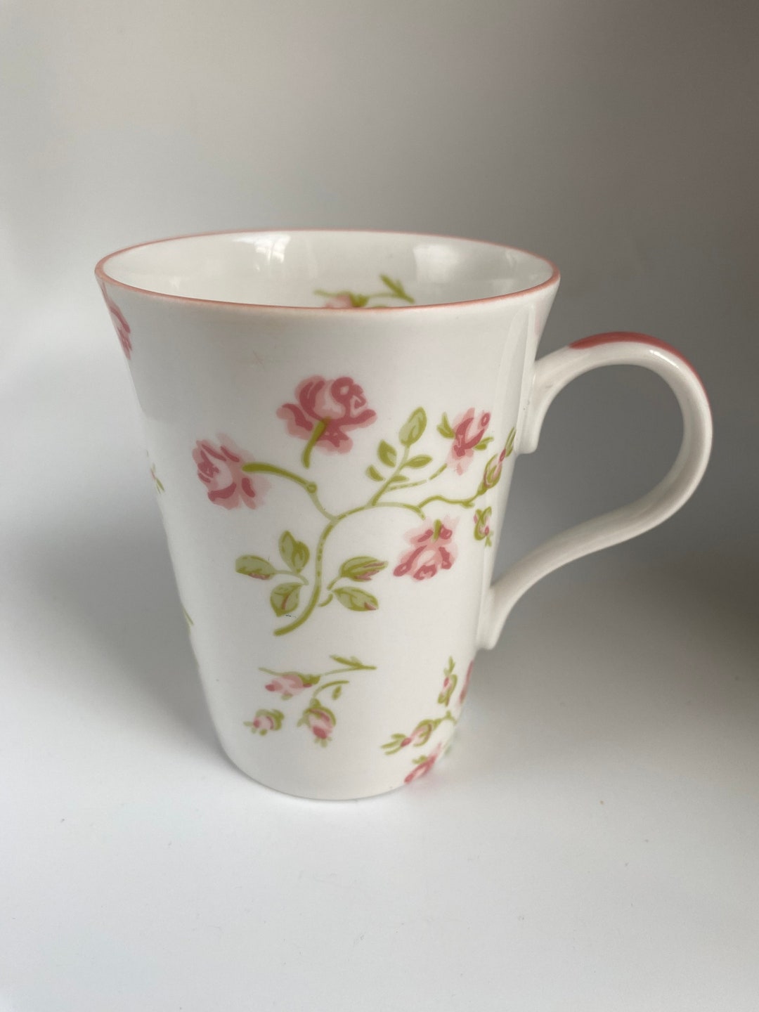 Izzy Fine Bone China Rose Pattern Coffee / Tea Mug by Laura Ashley ...