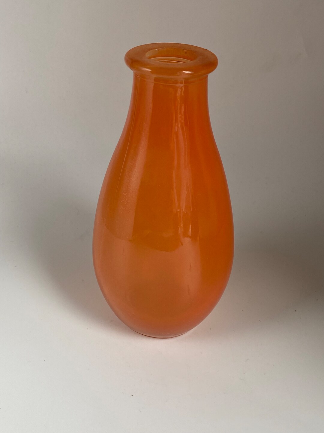 Vintage Beautiful Peach Color Glass Bud Vase, 5.5” Tall - Etsy
