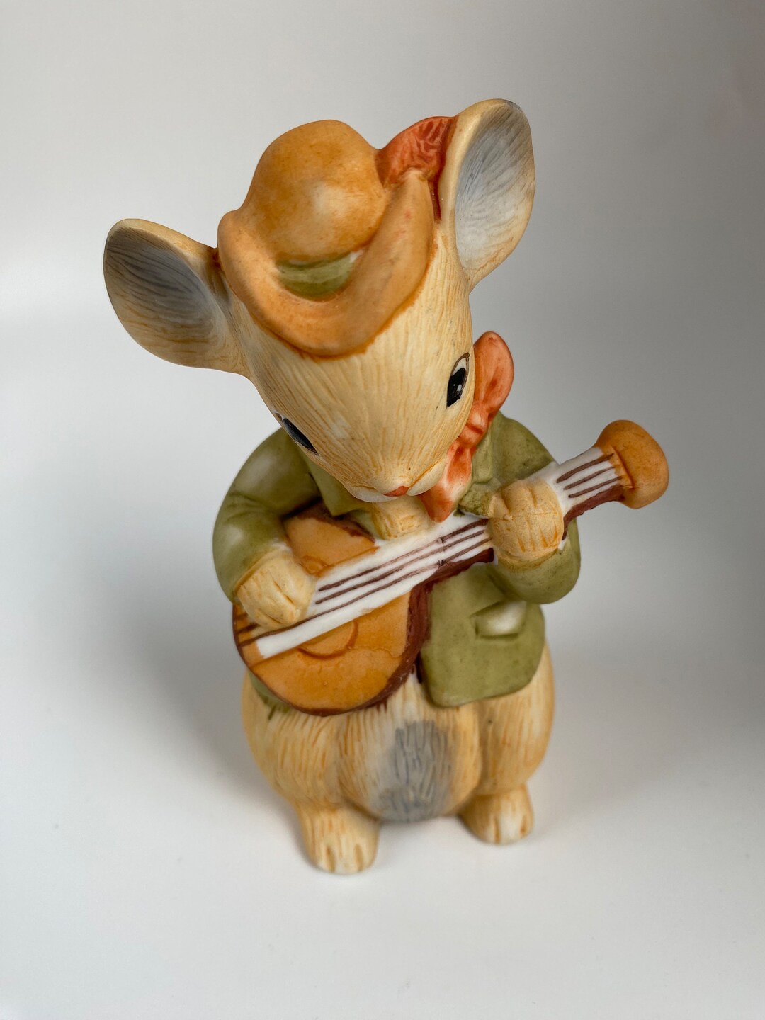 Vintage Mouse Playing Banjo Guitar Figurine Home Decor, 4.25 Tall, Very ...