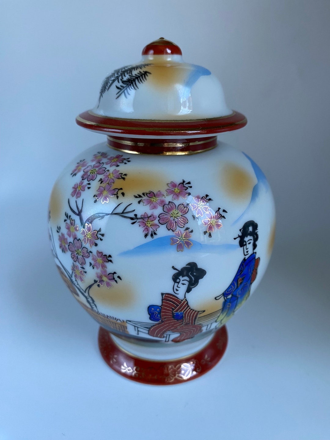 Vintage Geisha and Floral Pattern Ginger Jar With Lid, 5.5 Tall, Read ...