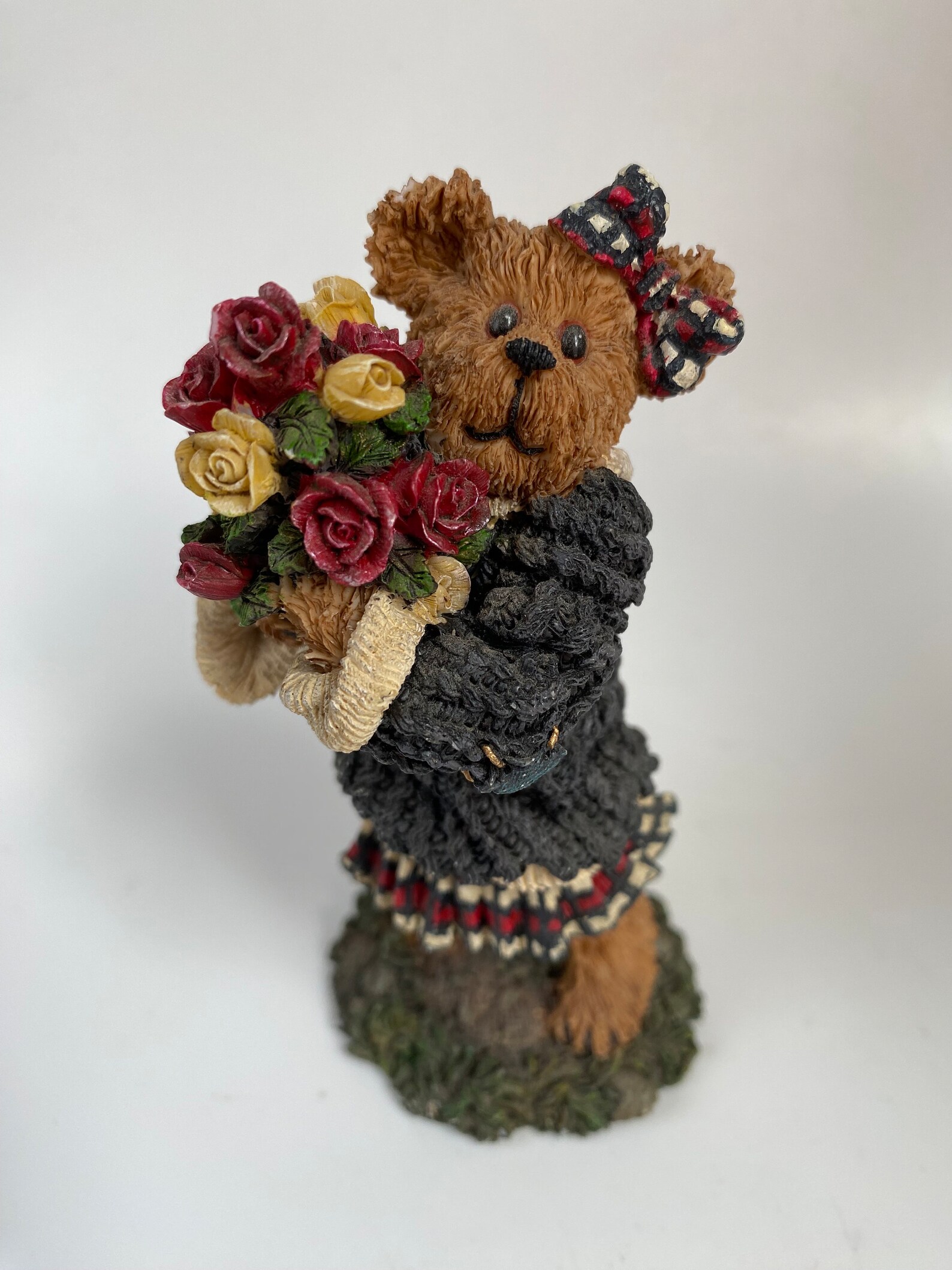 Boyds Bears & Friends rosalie Bearheart, Love is in the Air Figurine ...