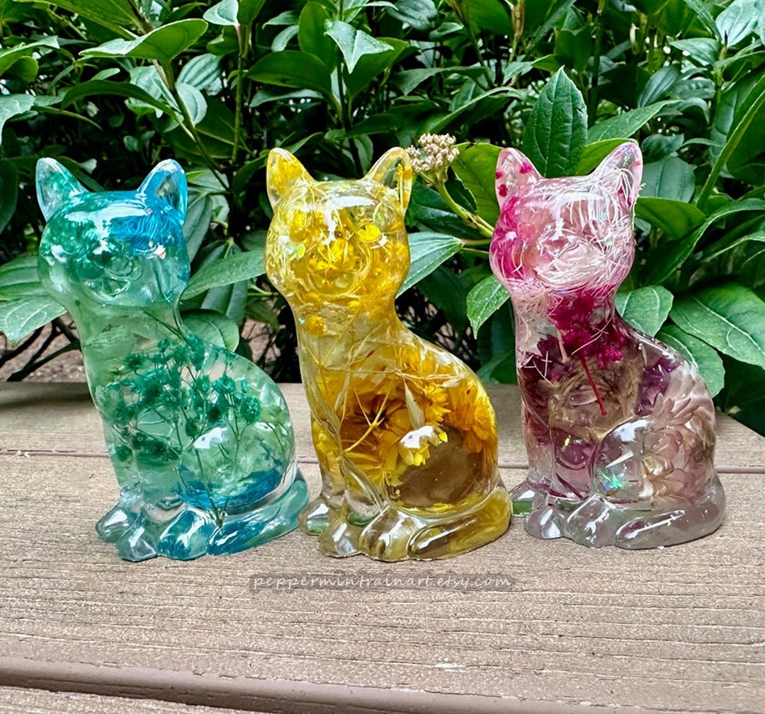 Floral Resin Cat Statue Figurine With Real Dried Flowers 4.25 Inches ...