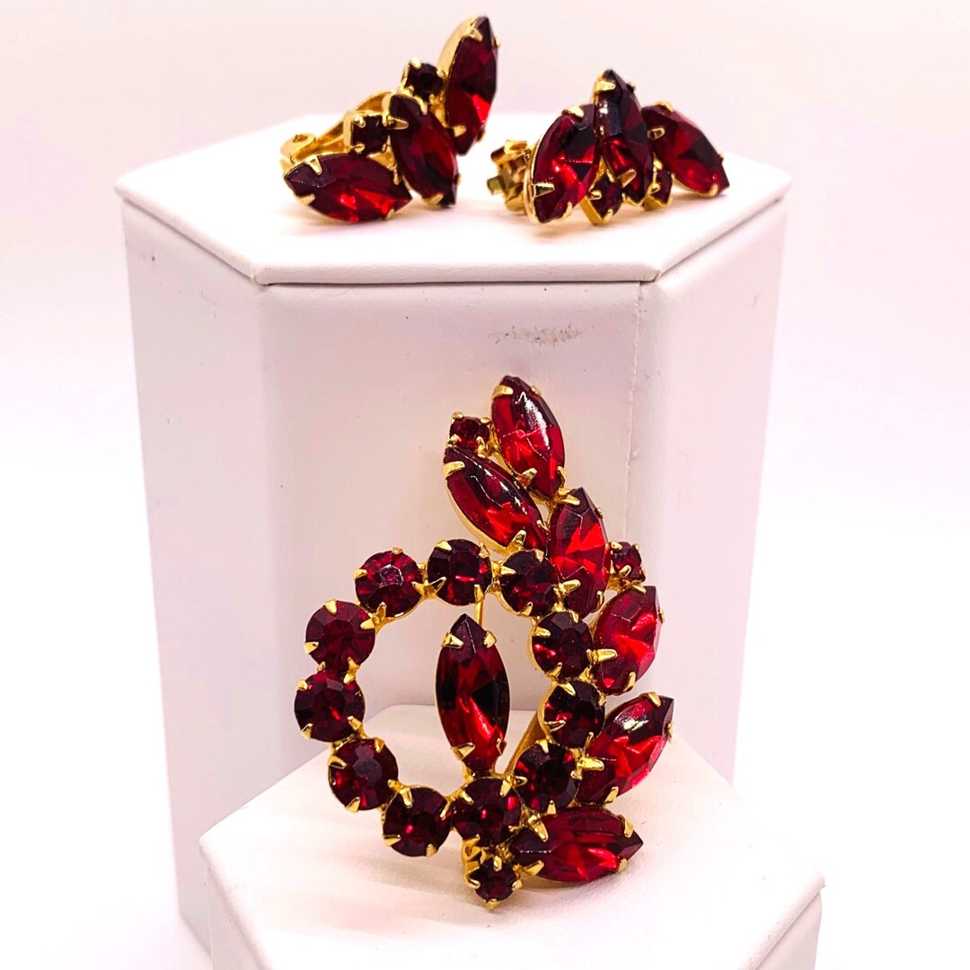 Vintage Red Rhinestone Brooch and Earring Set Gold Tone Setting MCM ...