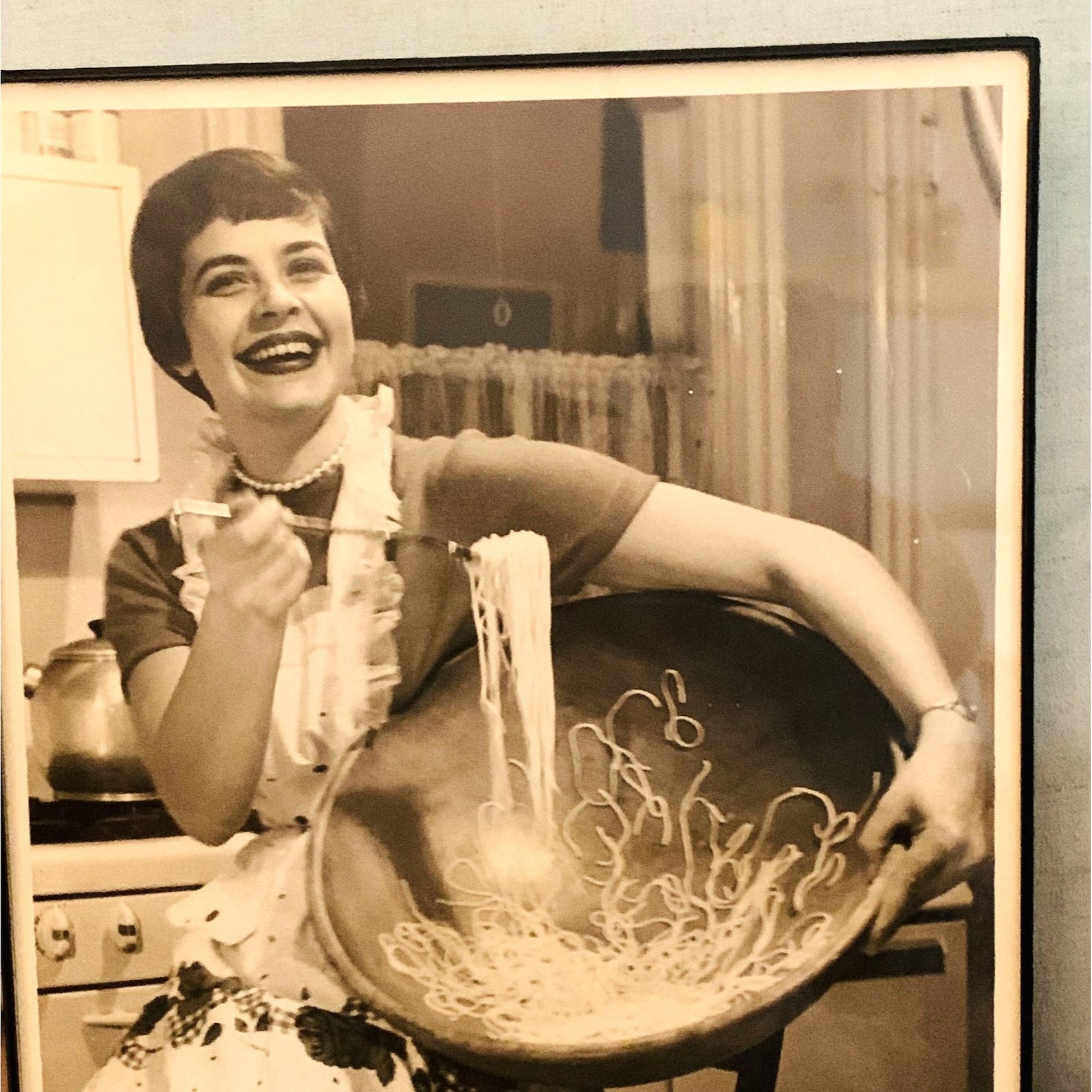 Framed Photo Vintage 1950s-1960s Pasta Woman Bowl Italian Kitchen - Etsy
