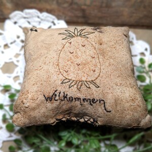 Primitive Pineapple - Etsy