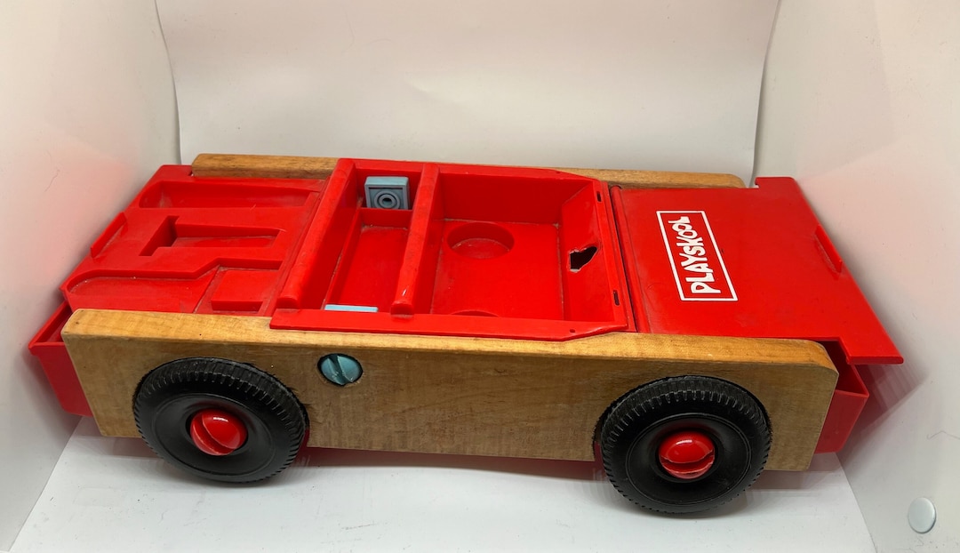 Vintage 1970 Playskool Take Apart Car With Driver and Passenger and ...