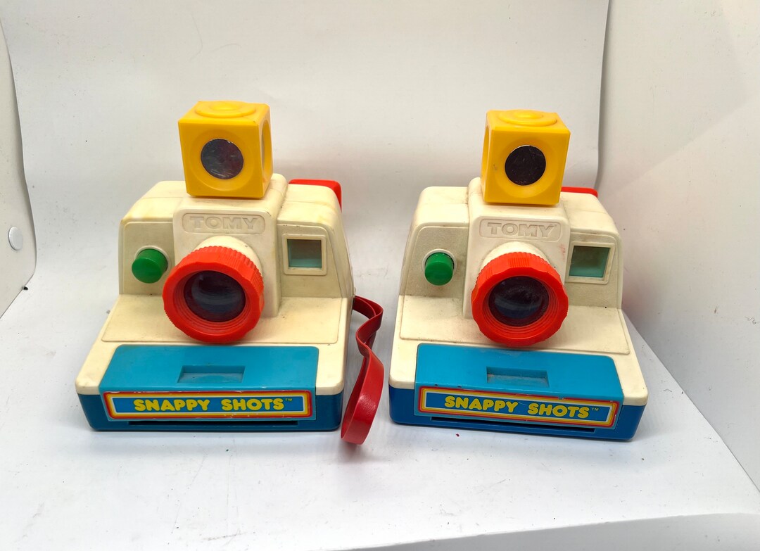 Vintage 1979 Snappy Shots Toy Camera by Tomy, Toy Polaroid-style Camera ...