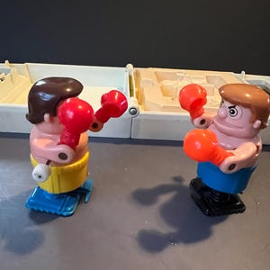 Vintage 1981 Bumbling Boxing Boxers Wind-up Toys in Case by Tomy. See ...