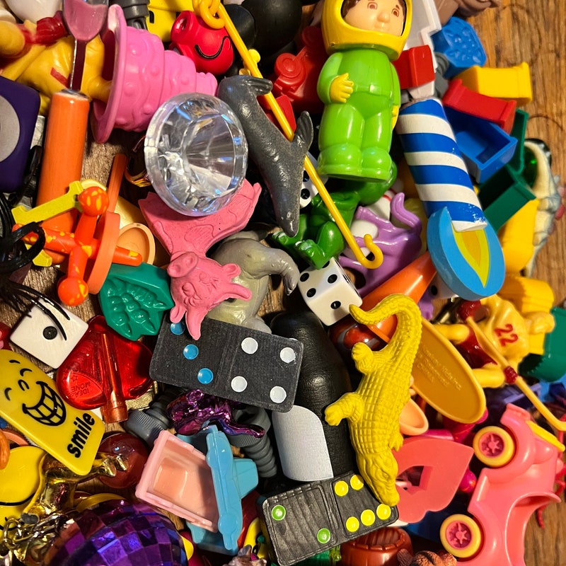 Trinkets Grab Bag Vintage - Etsy