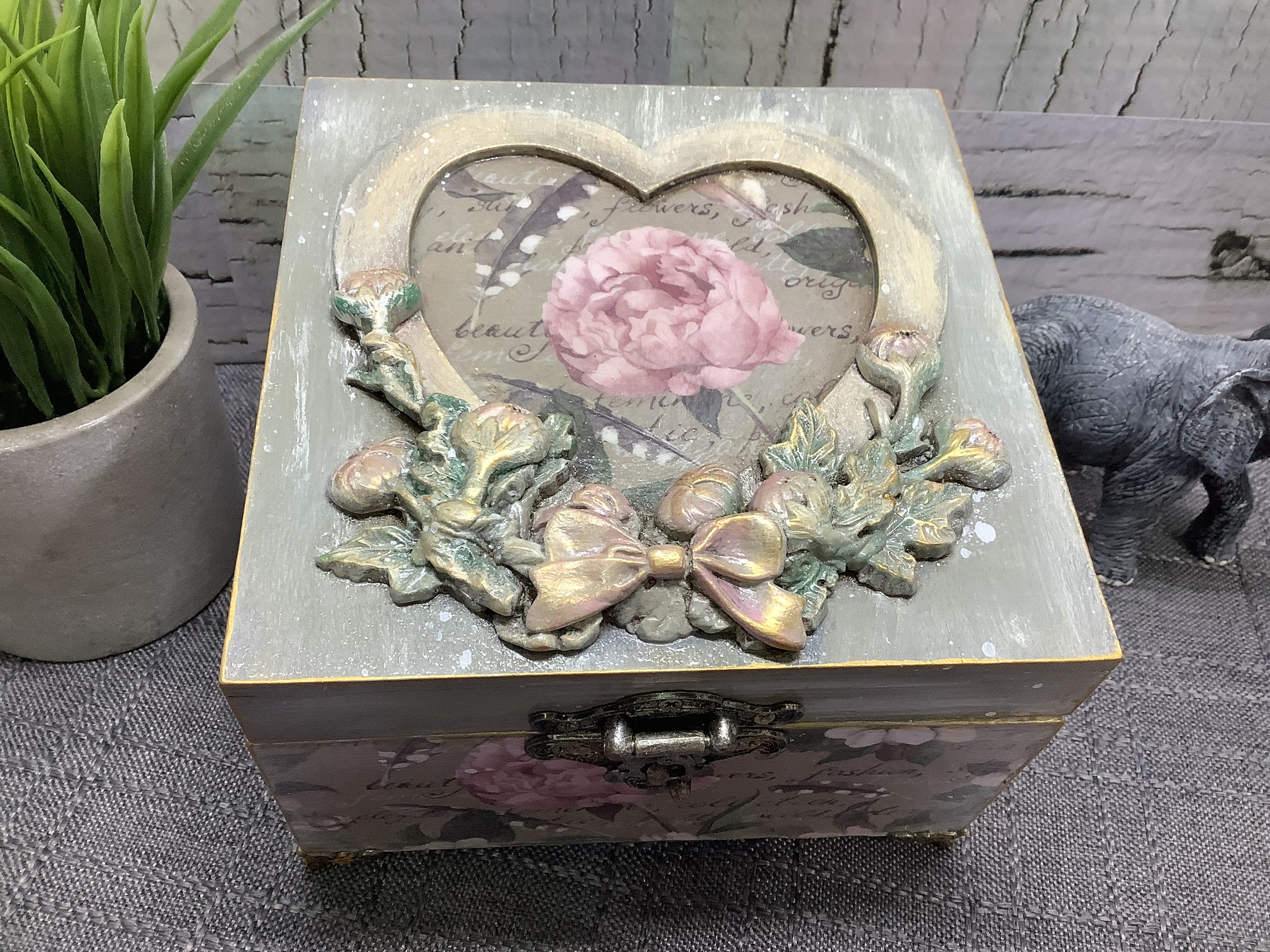 Vintage Rose Heart - Etsy
