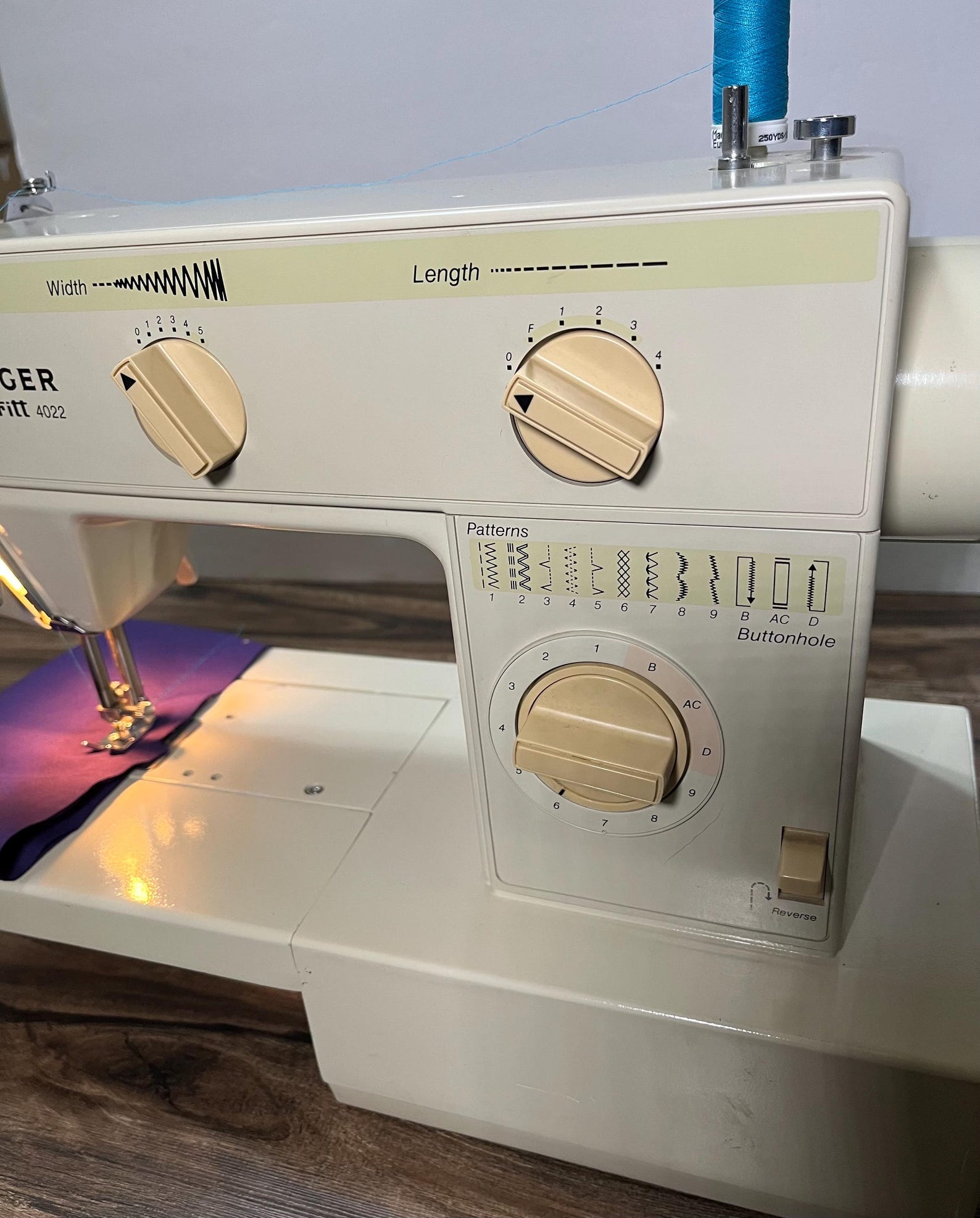 Vintage Singer Merrit 4022 Sewing Machine With Foot Pedal Tested - Etsy