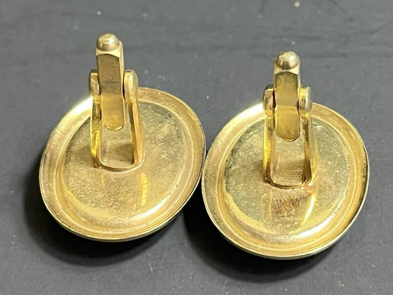 Vintage Black and Gold Man Pulling Rickshaw Cufflinks Set - Etsy